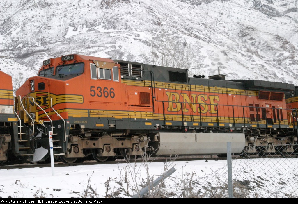 BNSF 5366